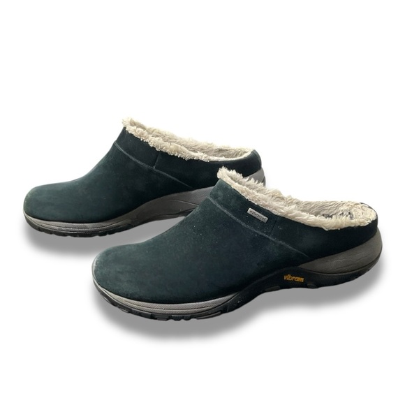 Dansko | Shoes | Dansko Patti Vibram Waterproof Suede Shearling Clogs ...